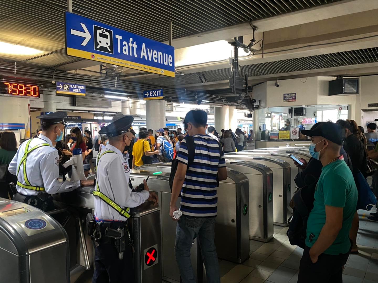 MRT Stations List in Order: A Guide From North to South