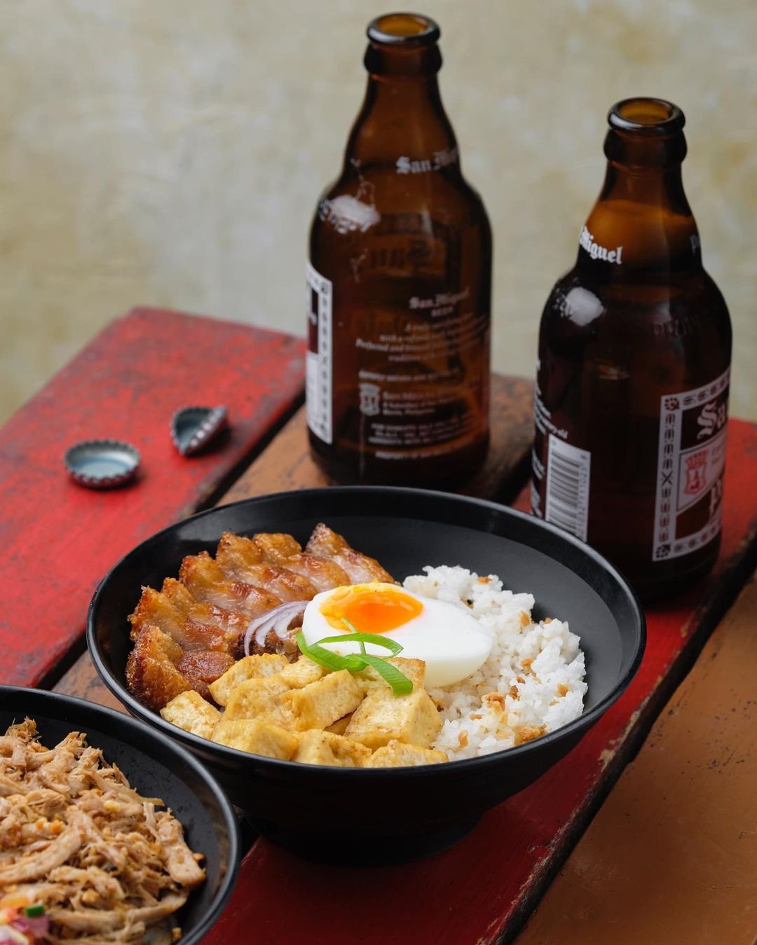 La Union Travel Guide: Beaches, Bars, and More