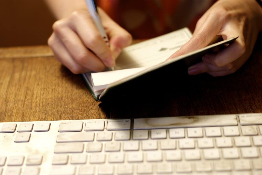 Savings Account vs. Current Account: The Pros and Cons | MoneyMax.ph