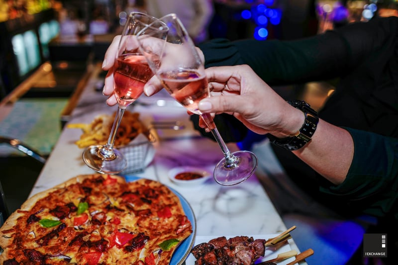 Liquid Buffet Singapore: 12 Bars & Restaurants with Free-Flow Alcohol