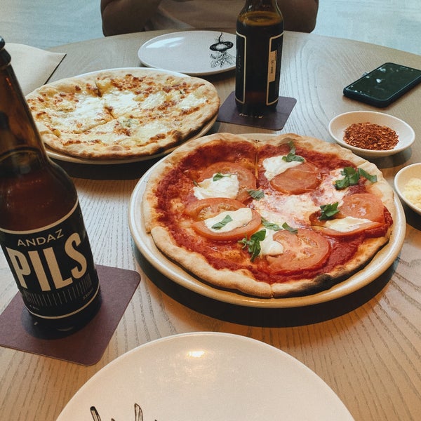 Liquid Buffet Singapore: 12 Bars & Restaurants with Free-Flow Alcohol