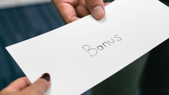 Civil Service Year-End Bonus – Breakdown Over 11 Years (2010–2021 ...